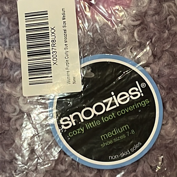snoozie | Shoes | Nwt Snoozies Womens Slipper Socks Purple Non Skid ...